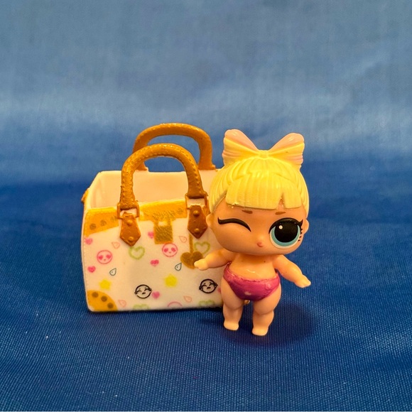 L.O.L. Surprise! | Toys | Lol Surprise Lil Suite Princess Lil Sister ...